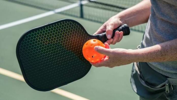 Quelle est la Meilleure Raquette Pickleball ? Comparatif & Conseil